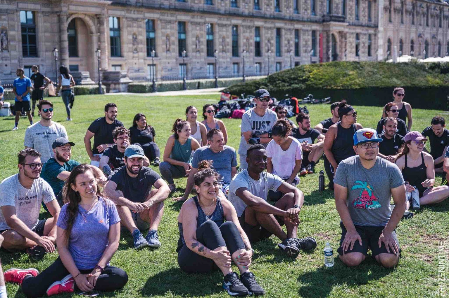 CrossFit Louvre dans Paris - Réserver votre séance au 📞 09.62.52.37.66